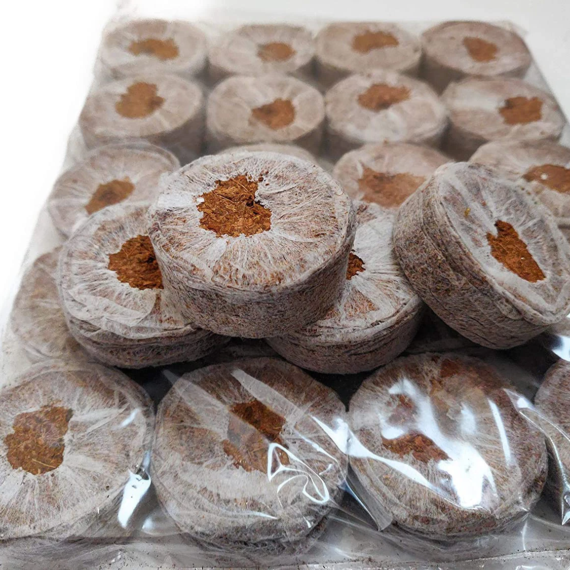 Vietnam Coco Peat Pellet Coir Disc For Seedlings With Competitive Price ...