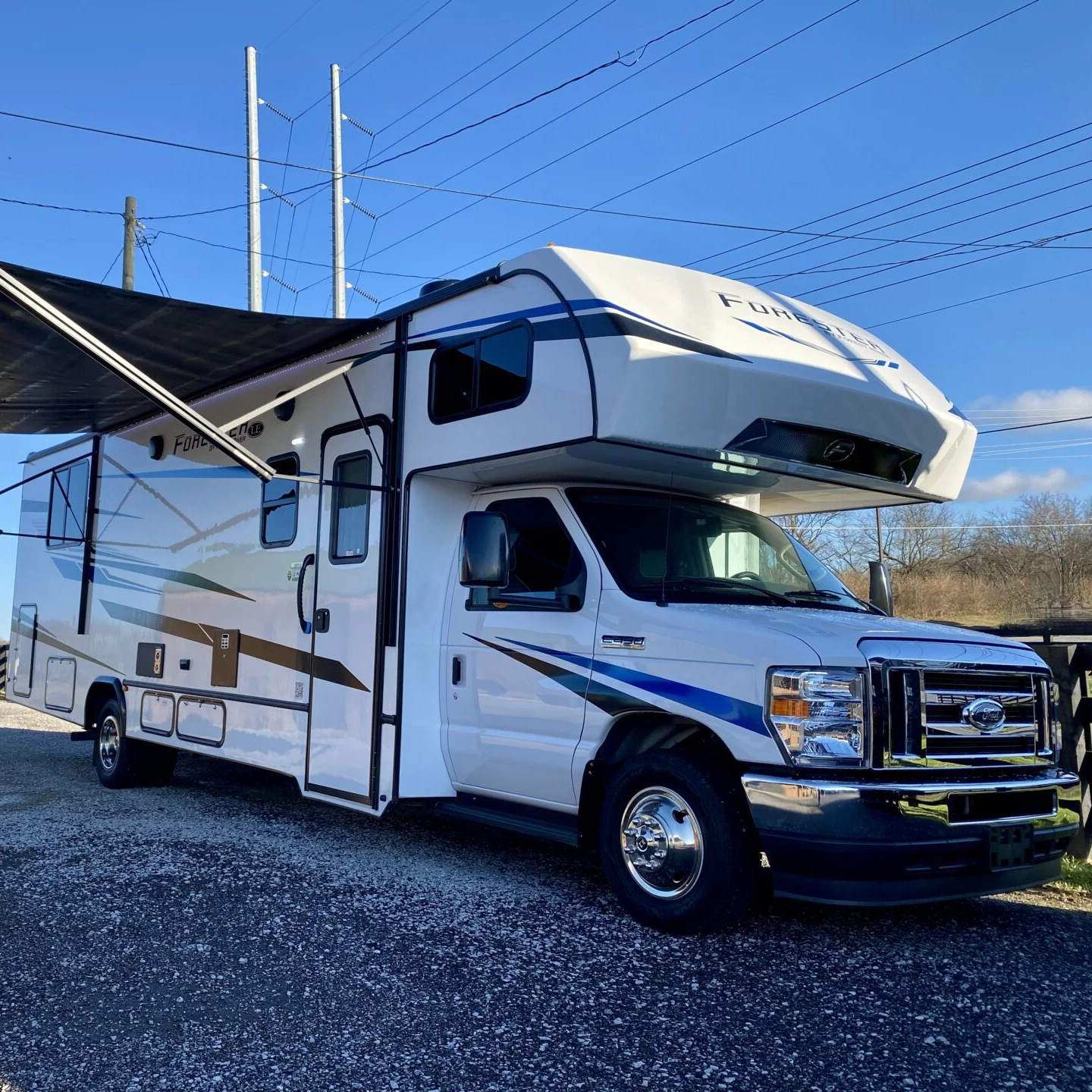 CHEAP FAMILY MOTORHOME Forest River Forester 2851SLE - Luxury RV