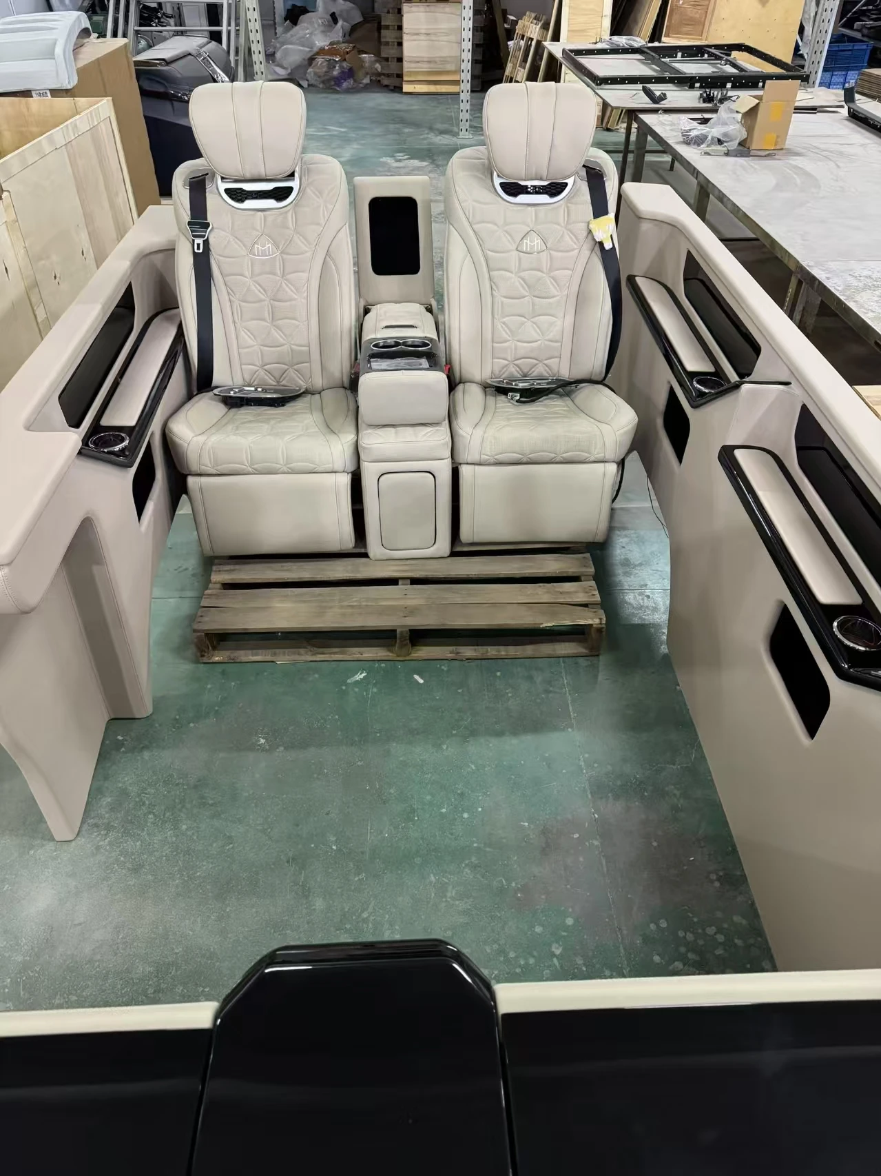 Sprinter Luxury Interior Upgrade Kit Sprinter Van Seat Electric VIP Car ...