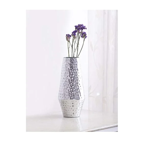 Table Luxury Flower Vases Handmade Metal Latest Wedding Table Flower ...