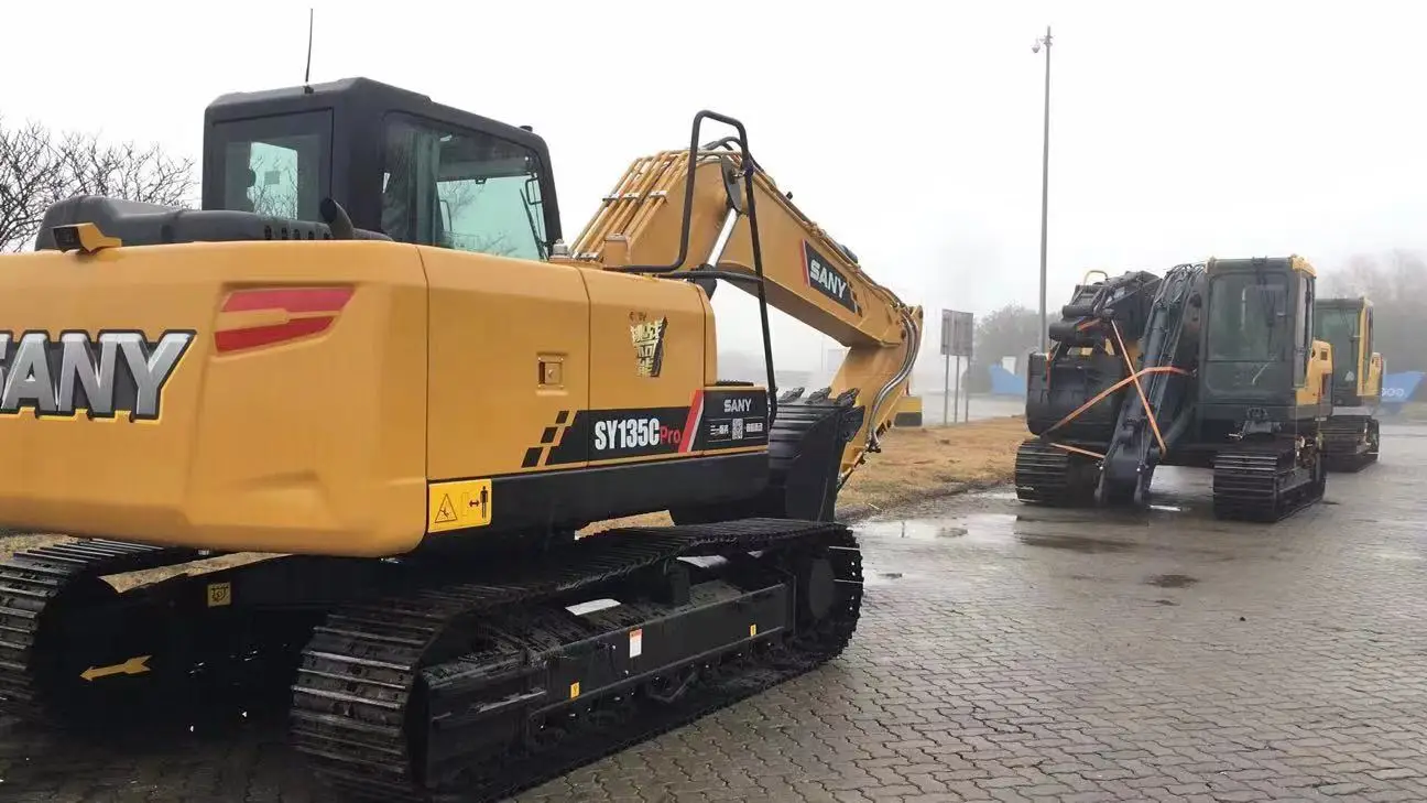 Party Decorations Ground Used Tree Spade Dingo Tunnel Earth Auger Hole ...