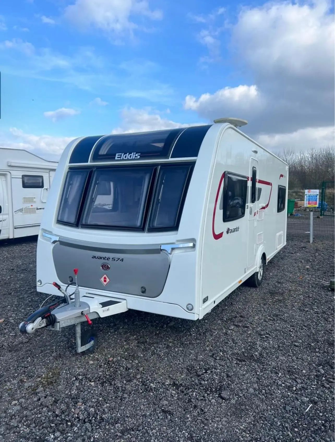 Modular Travel Trailer Home - RV Camper Trailer for 4-6 Persons