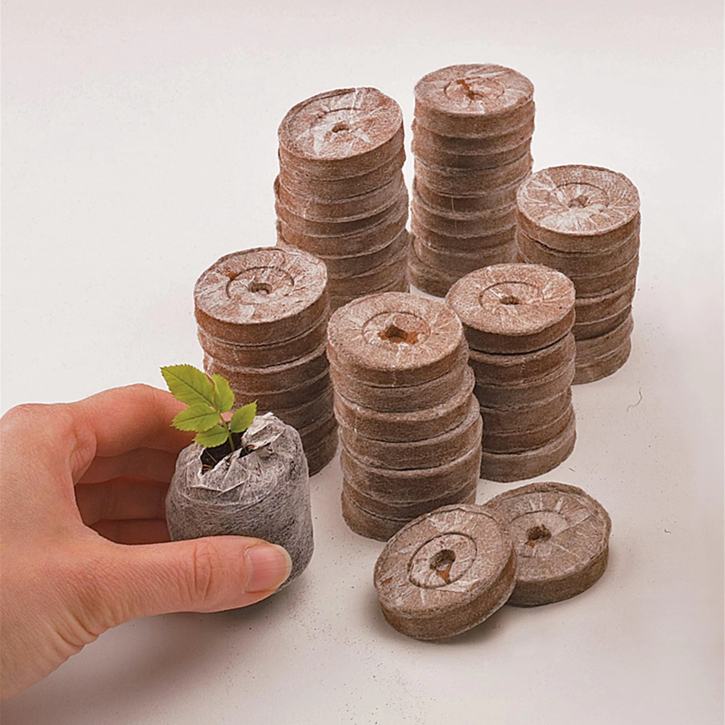 Vietnam Coco Peat Pellet Coir Disc For Seedlings With Competitive Price ...