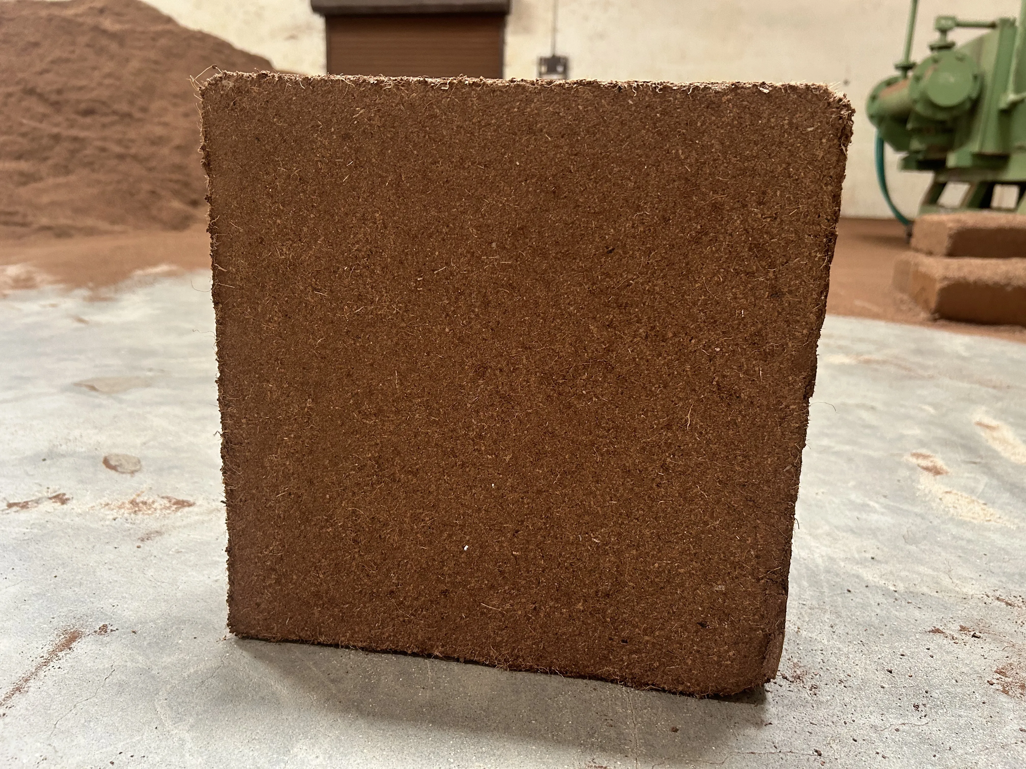 Top Sell 2023 Coco Peat Block With 5kg Weight & Customized Shapes ...