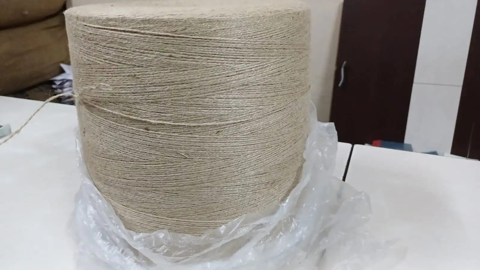 Custom Handmade Jute Yarn Made From 100% Jute Fiber Ideal For Textile ...