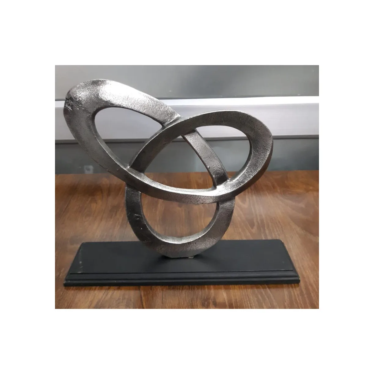 Luxury Metal Sculpture Desks - Elegant Decor Solutions