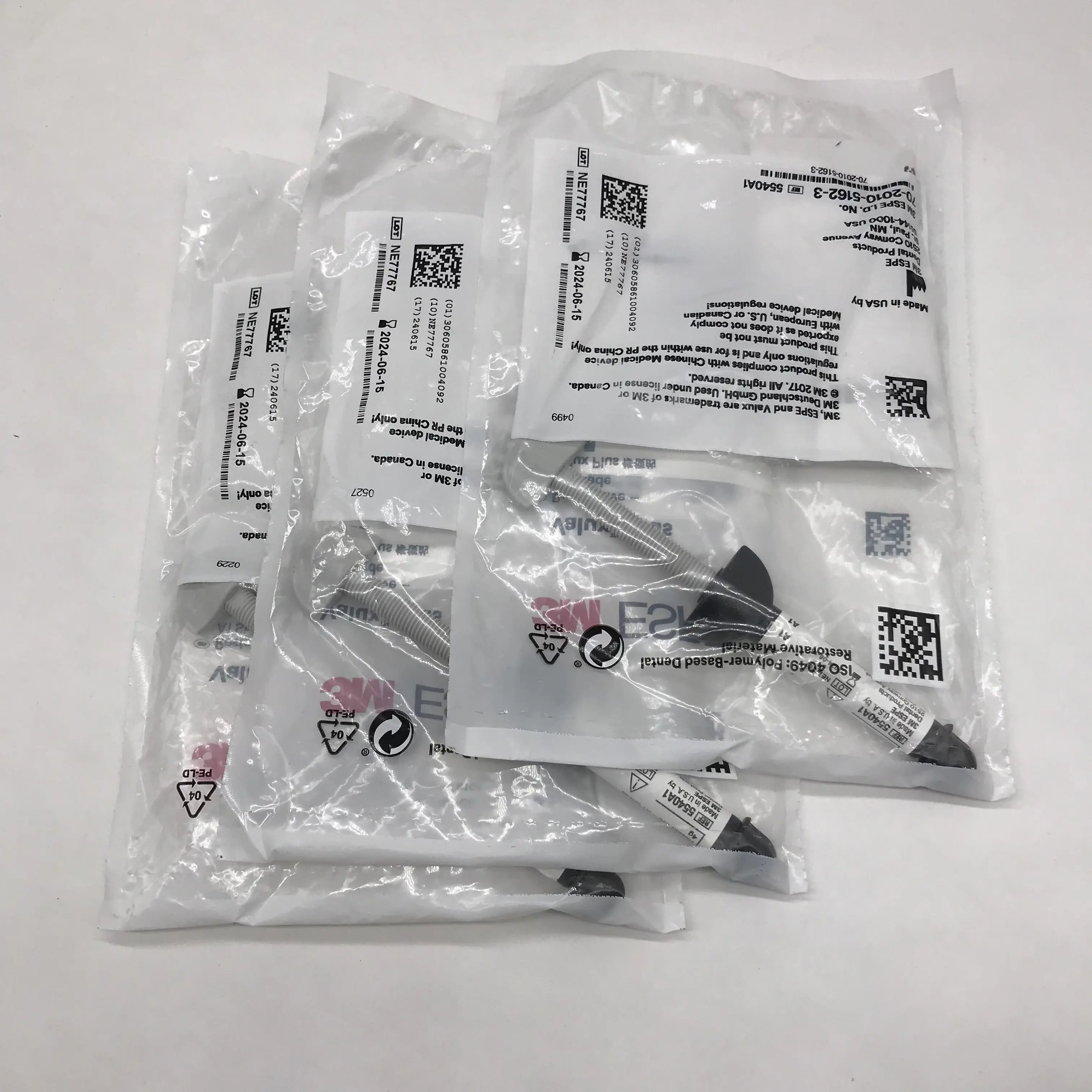 Original Valux Plus Dental Composite A1 Shade - Smieldent