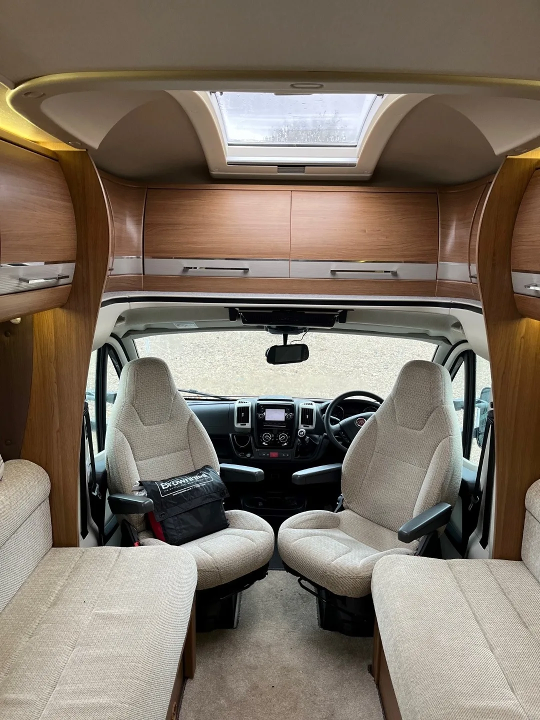 Cheap Swift Travel Trailer Rv Camper Motor Homes Caravan China With Air ...