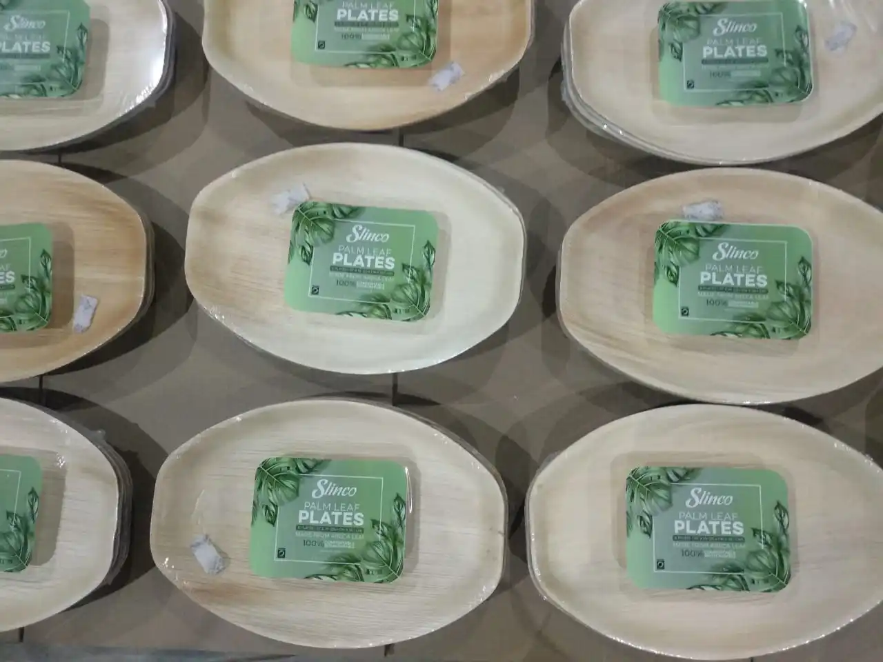 Plates Made From Fallen Leaf Biodegradable And Natural Rustic Party ...