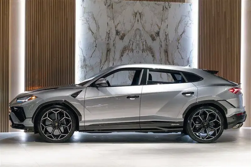 Pristine Clean Used 2024 Lamborghini Urus| Alibaba.com