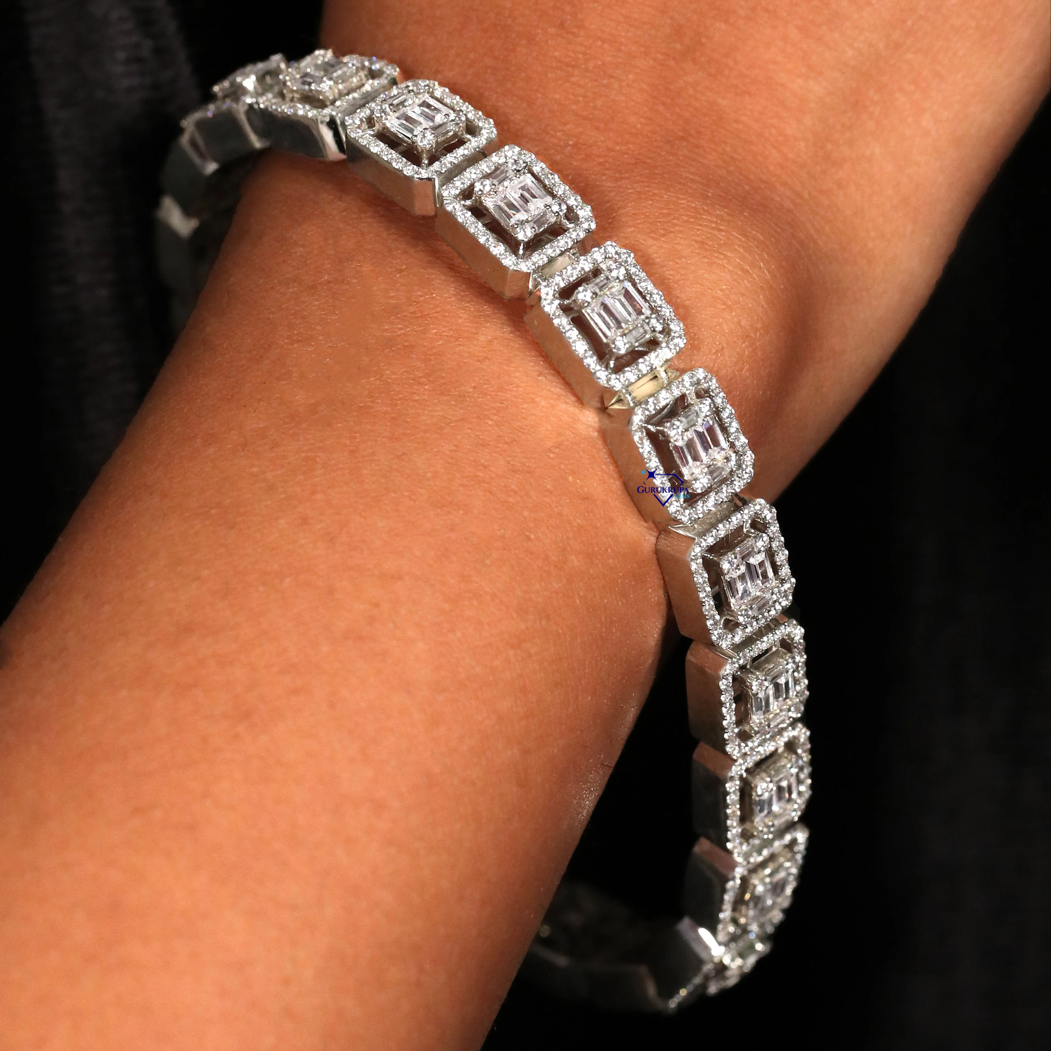 Infuse An Extra Layer Of Grace Into Your Collection By Our New Women's ...