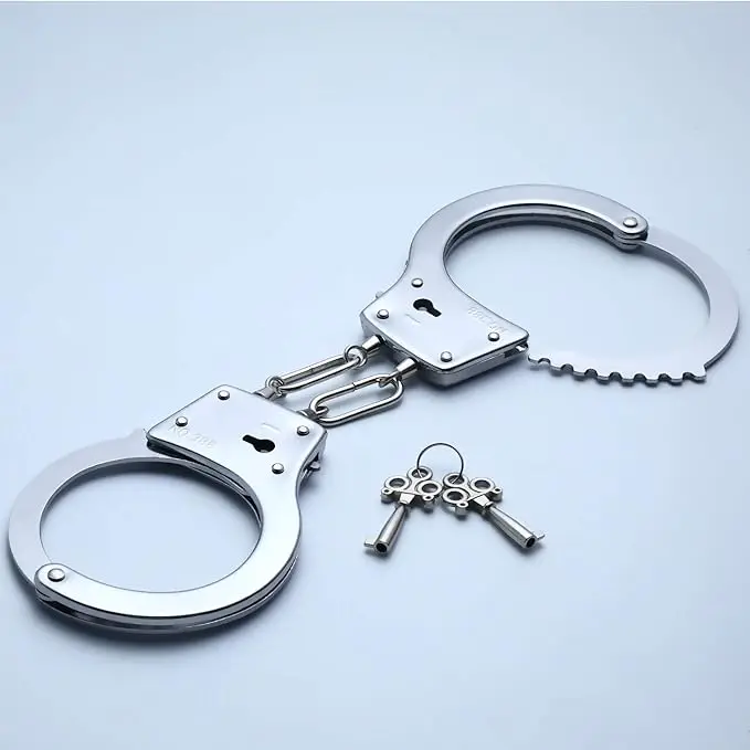 Wholesale Metal Handcuffs with Keys Heavy Duty Pretend Play Hand Cuffs ...