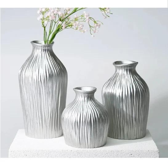 Contemporary Metal Flower Vase White Powder Coated Flower Vase Table ...