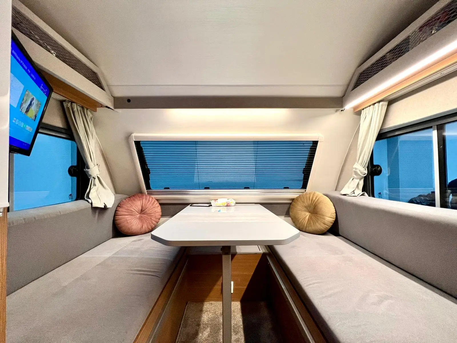 Caretta Uncle Frp Camper Rv Trailer Panel Caravan Trailer Fiberglass ...