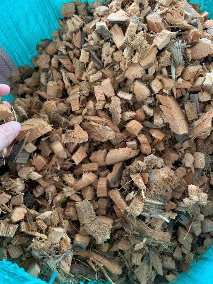 Dried Coconut Husk Chips - Competitive Price & Quality