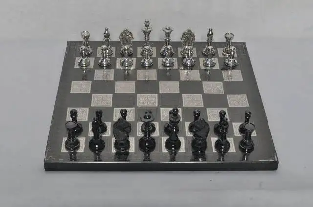 High Quality International Chess Set with Customizable Designs