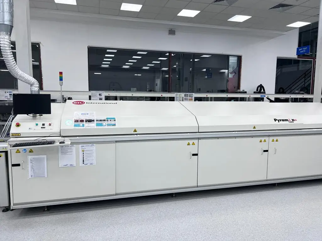 Smt Reflow Soldering Very Little Used Oven Btu Pyramax 150n Z12 Machine ...