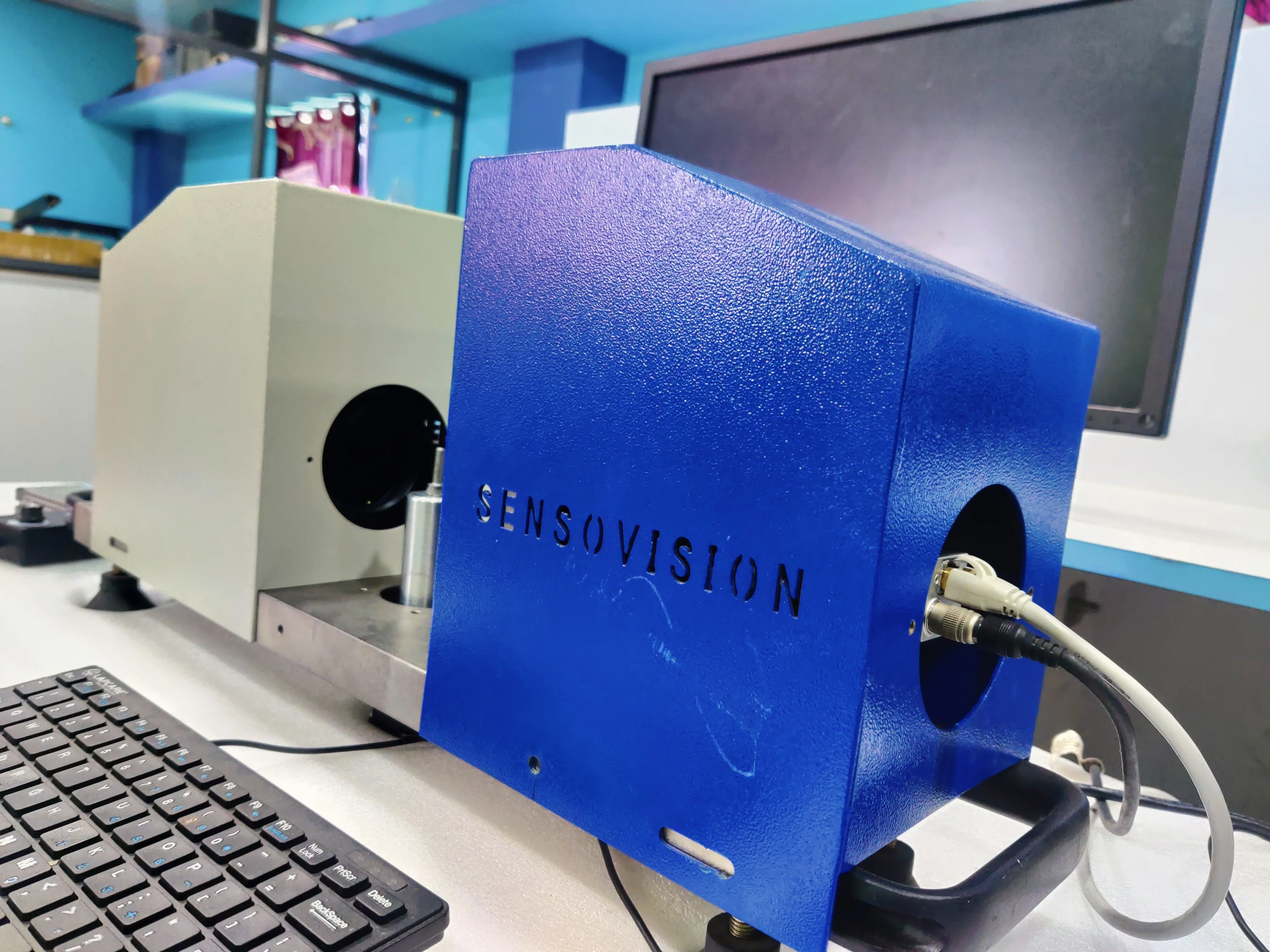 Aoi Inspection Machine (table Top) For Profile Projection Of ...