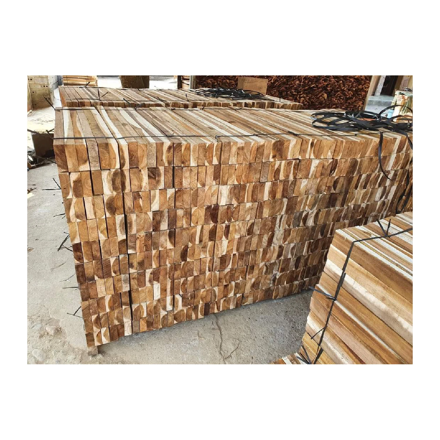 Eco-friendly Acacia Wood Logs and Timber from Vietnam