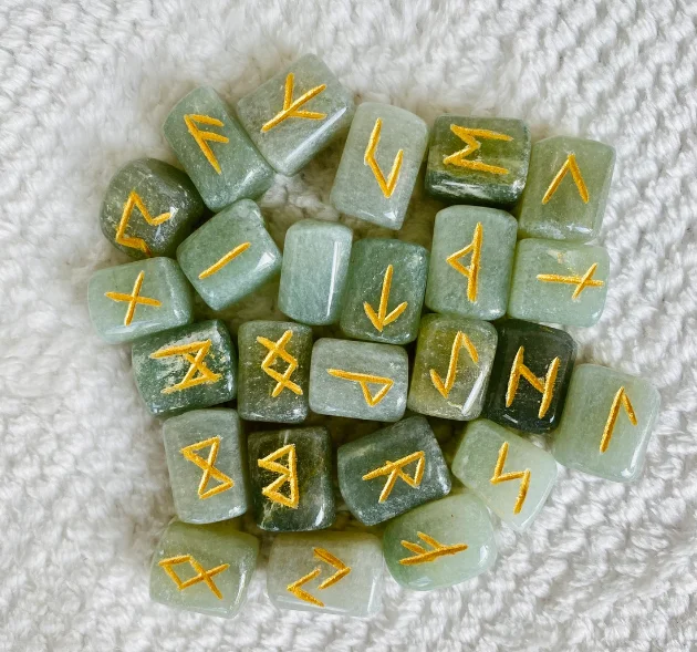 Green Aventurine Rune Sets Healing Crystals 25 Pieces Engraved Tumbled ...