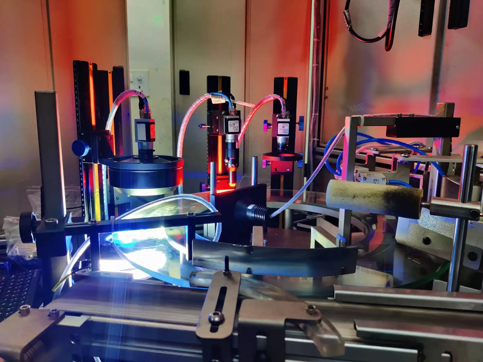 Automated Glass Disk Optical Sorting Machine for Small Screws Visual ...