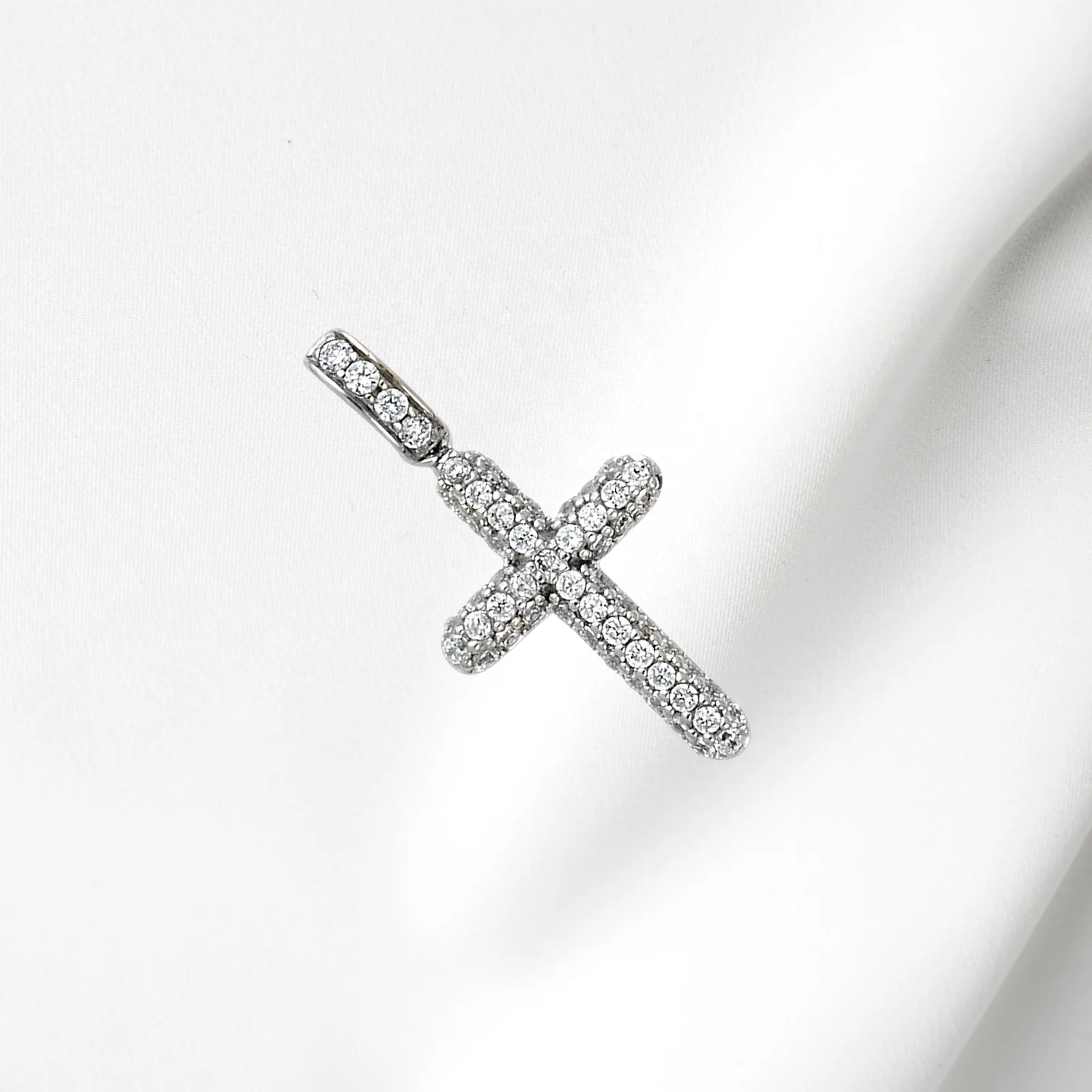 Silver Plated Diamond Studded Cross Pendant Fashion Jewelry Accessories ...