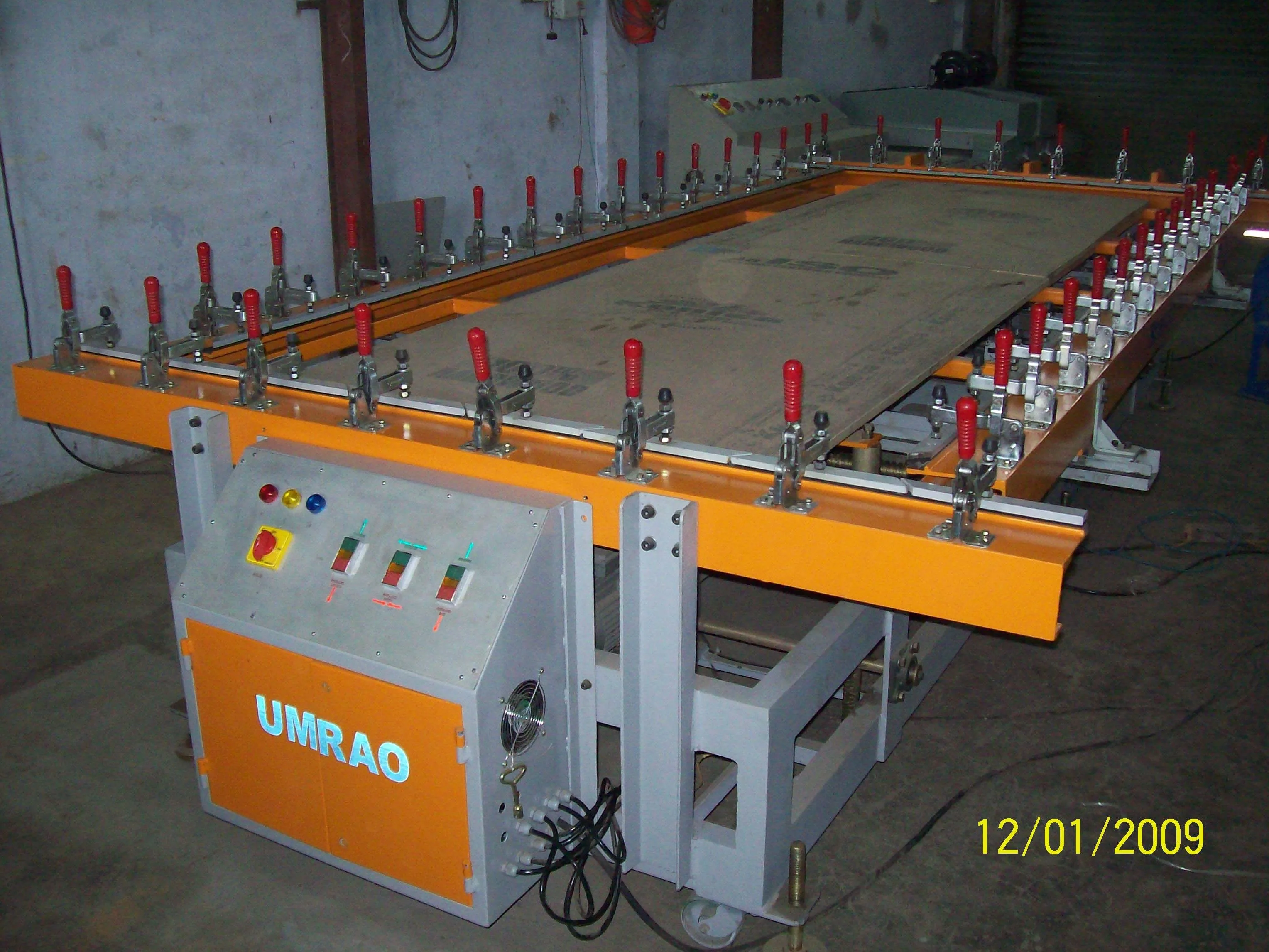 High Quality Industrial Mechanical Fabric Stretching Machine Made With ...