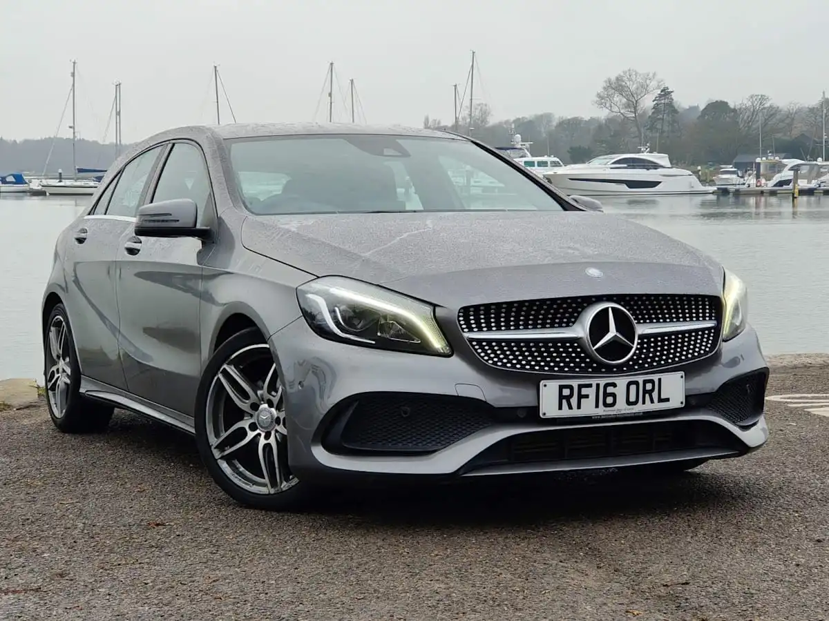 Used Supermini (b) & Subcompact Executive Car (c) Mercedes-benz A-class ...