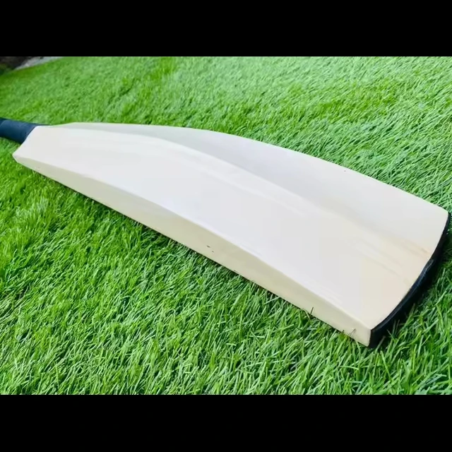 Superior Performance Premium Cricket Bat Made From English Willow Wood ...