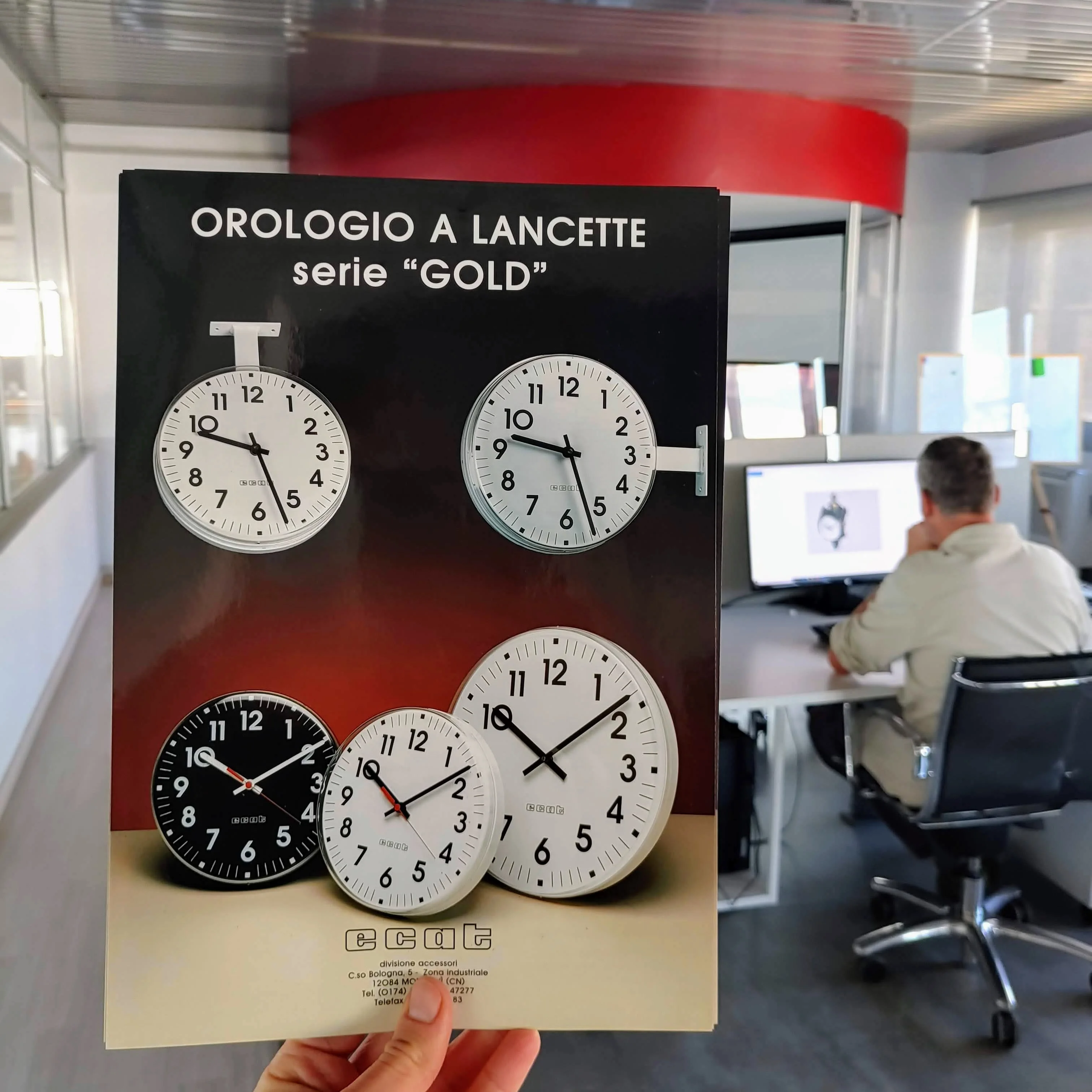 Maintenance Free 40 Cm - 15 Inch - Analog Quartz Clocks For Indoor Wall ...