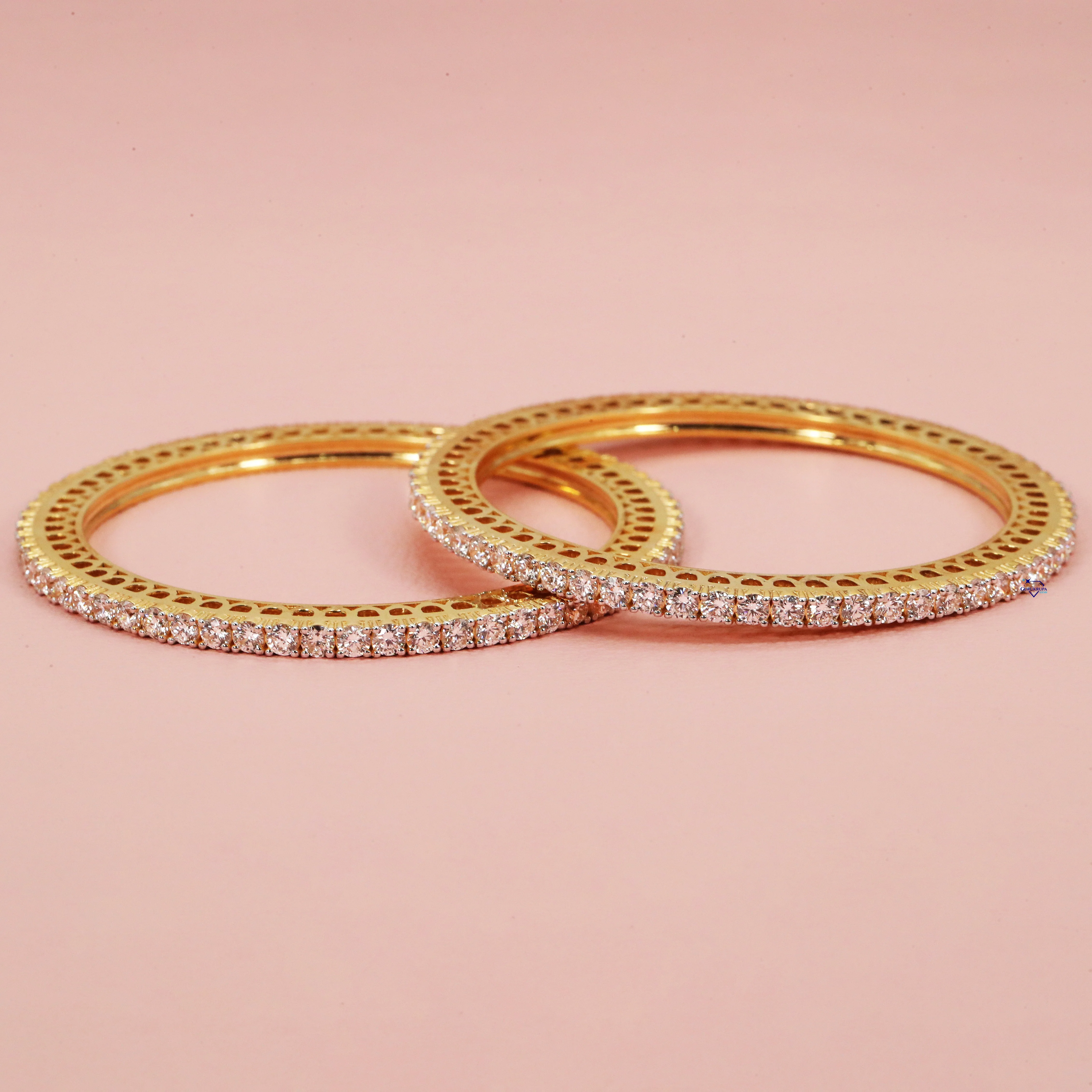 Modern Gold Bangles Designs With Lab Grown Round Cut Gold Diamond 14 Kt ...
