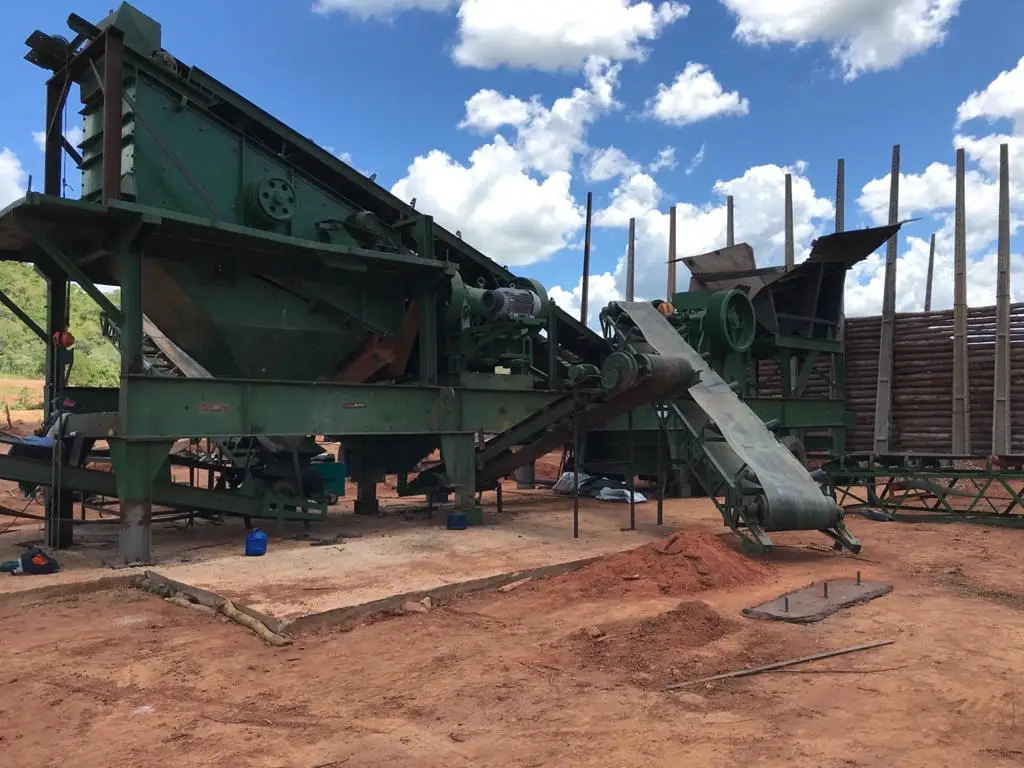 Customized Iron Ore Black Natural Origin With Nin Color Water-based ...