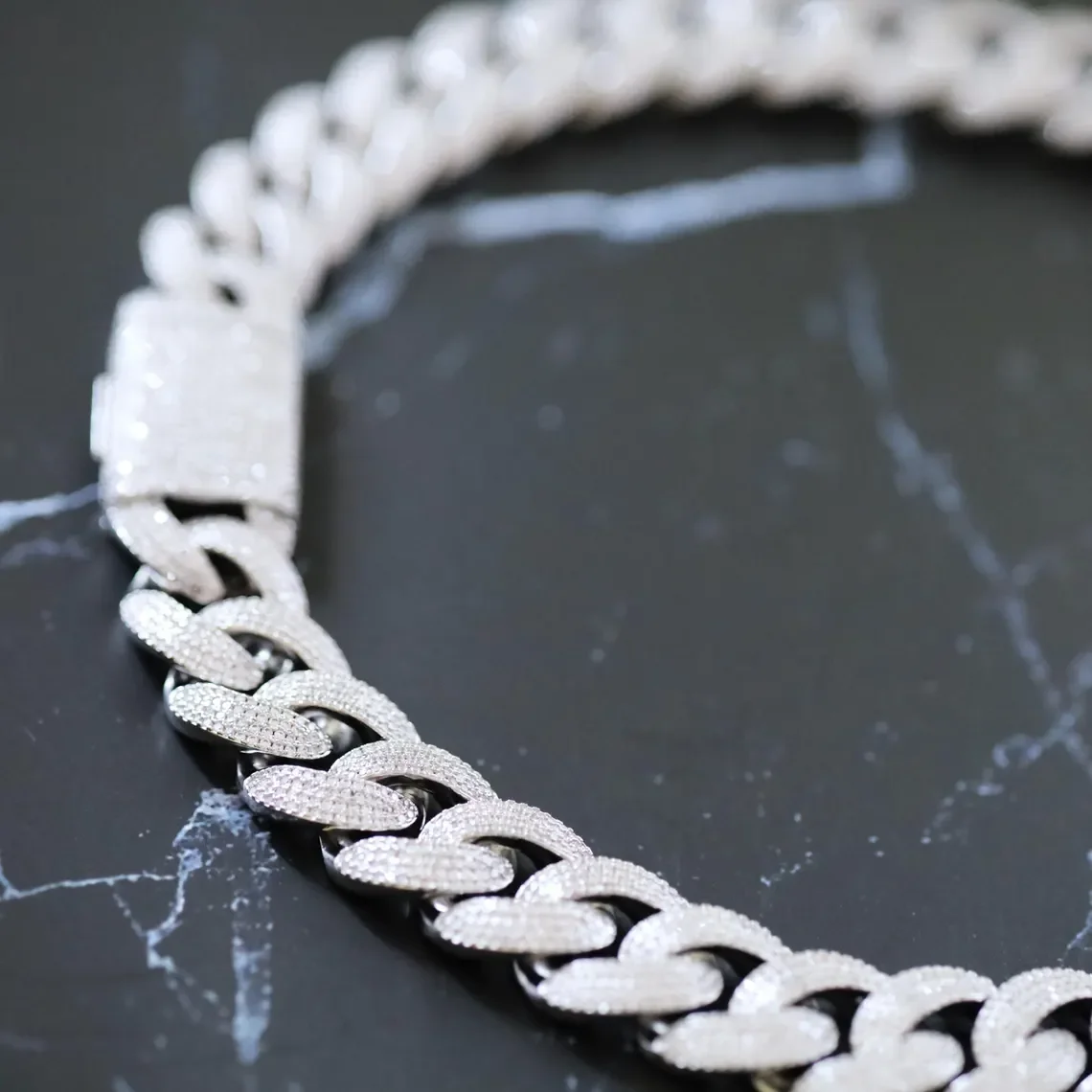 Cuban Link Chain Fully Iced Out Chain With Diamond Moissanite Diamond ...