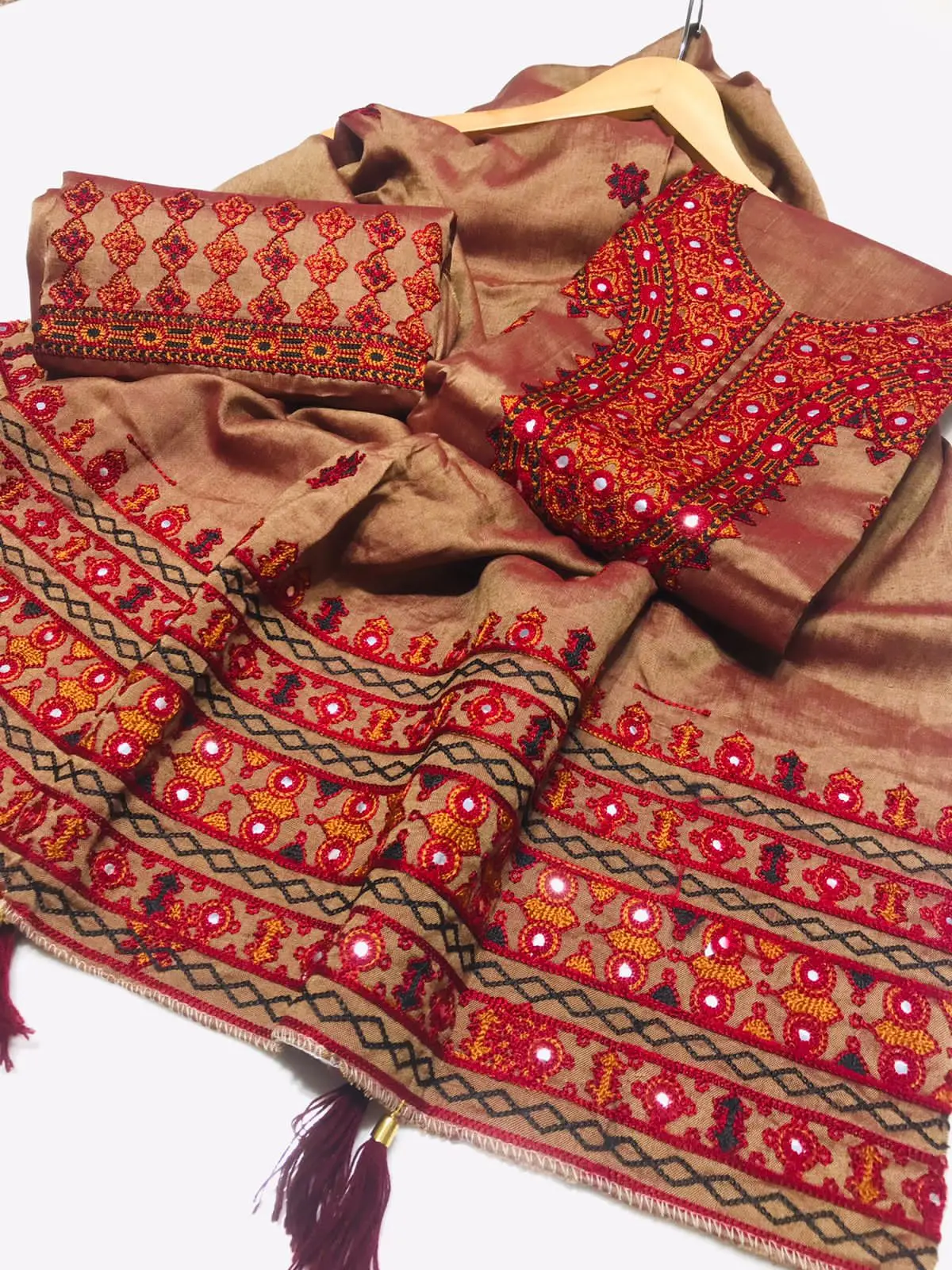 Girls Dresses Multani Style Shalwar Kameez - Buy Designer Modern Ladies ...