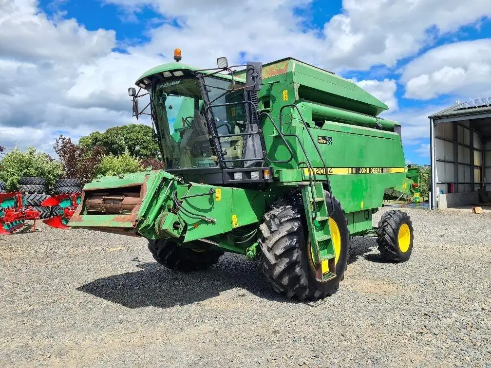 Tractor Small Combine Harvester Corn Straw Harvester For Sale - Buy ...