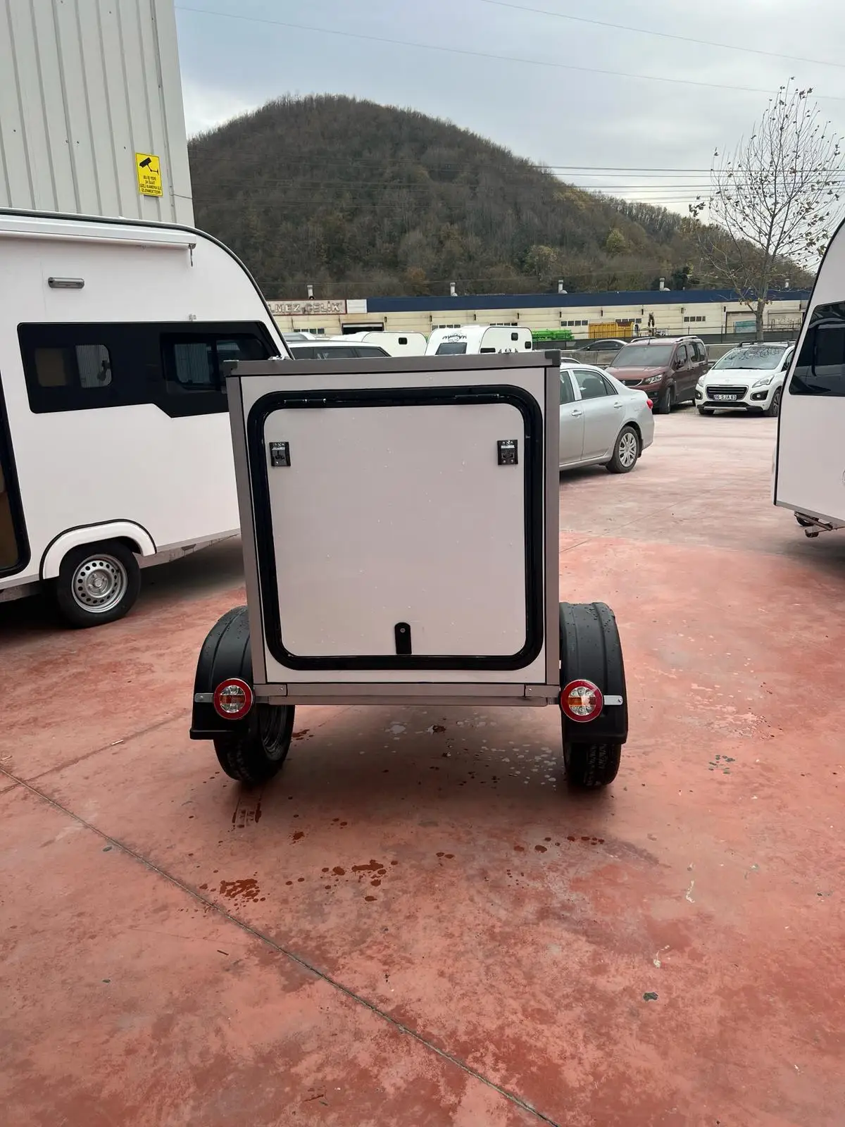 Mini Caravan Multipurpose Box Security Camera Caravan Luxury Model ...