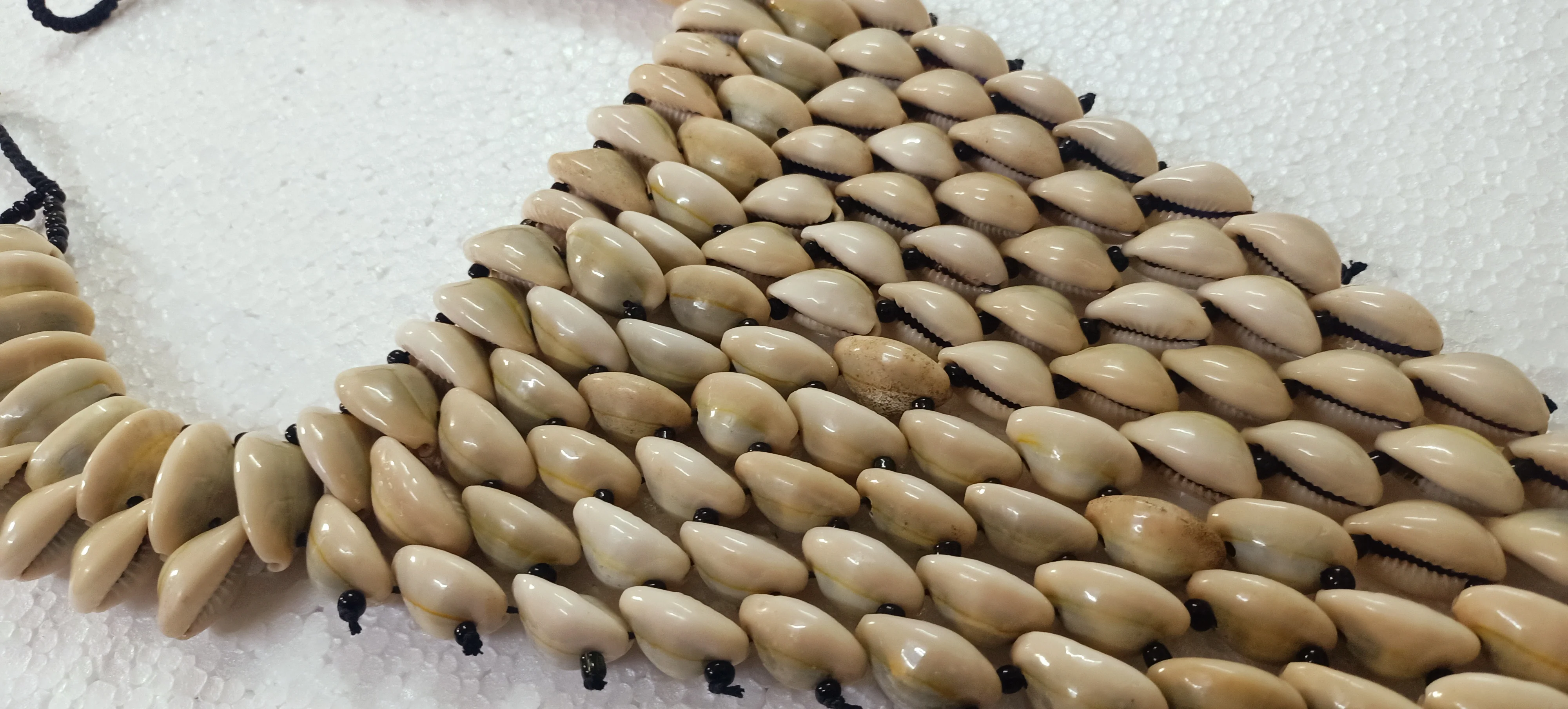 Custom Made Natural Cowry Sea Shell Necklaces Ideal for Jewelry ...