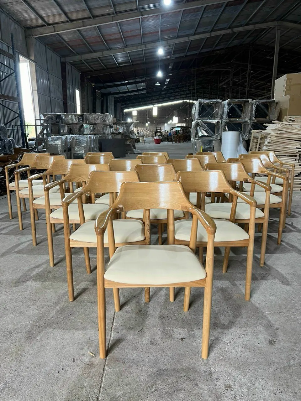 Luxurious Vietnamese Wooden Restaurant Chairs - Durable
