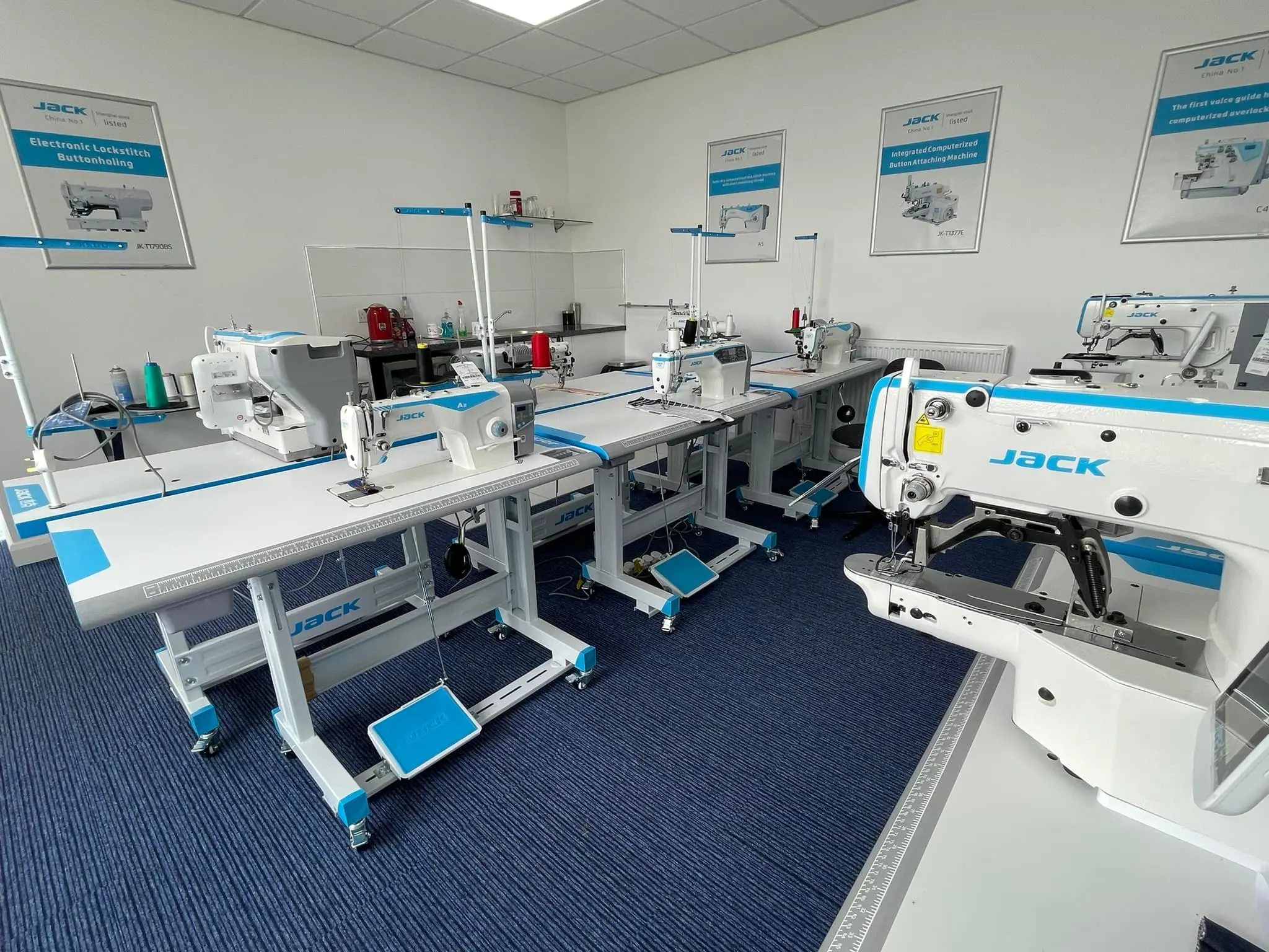 JACK Industrial Sewing Machines - High Speed & Efficiency