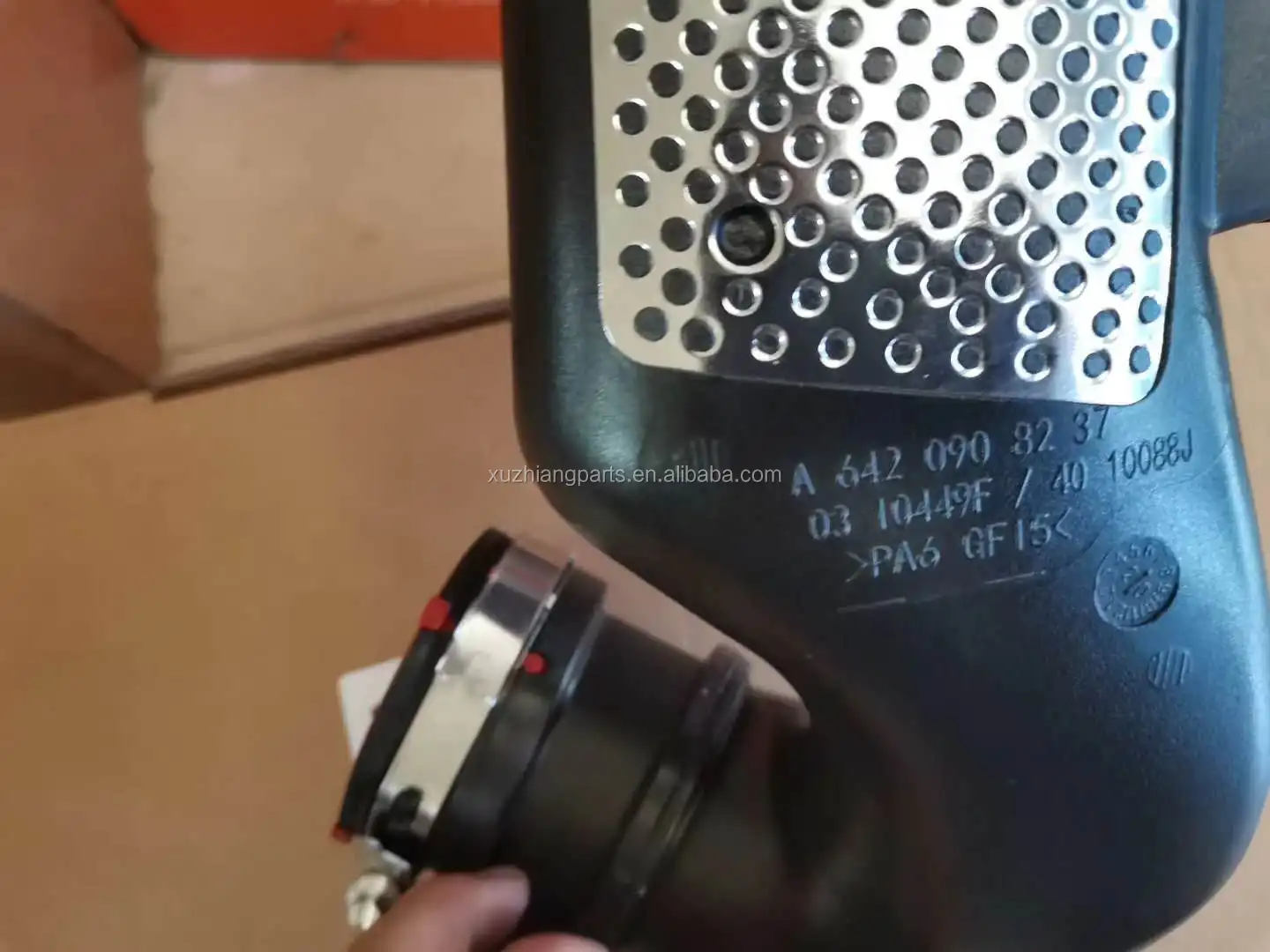 6420908237 Om642 Engine Air Intake Hose Manifold With Maf Sensors ...