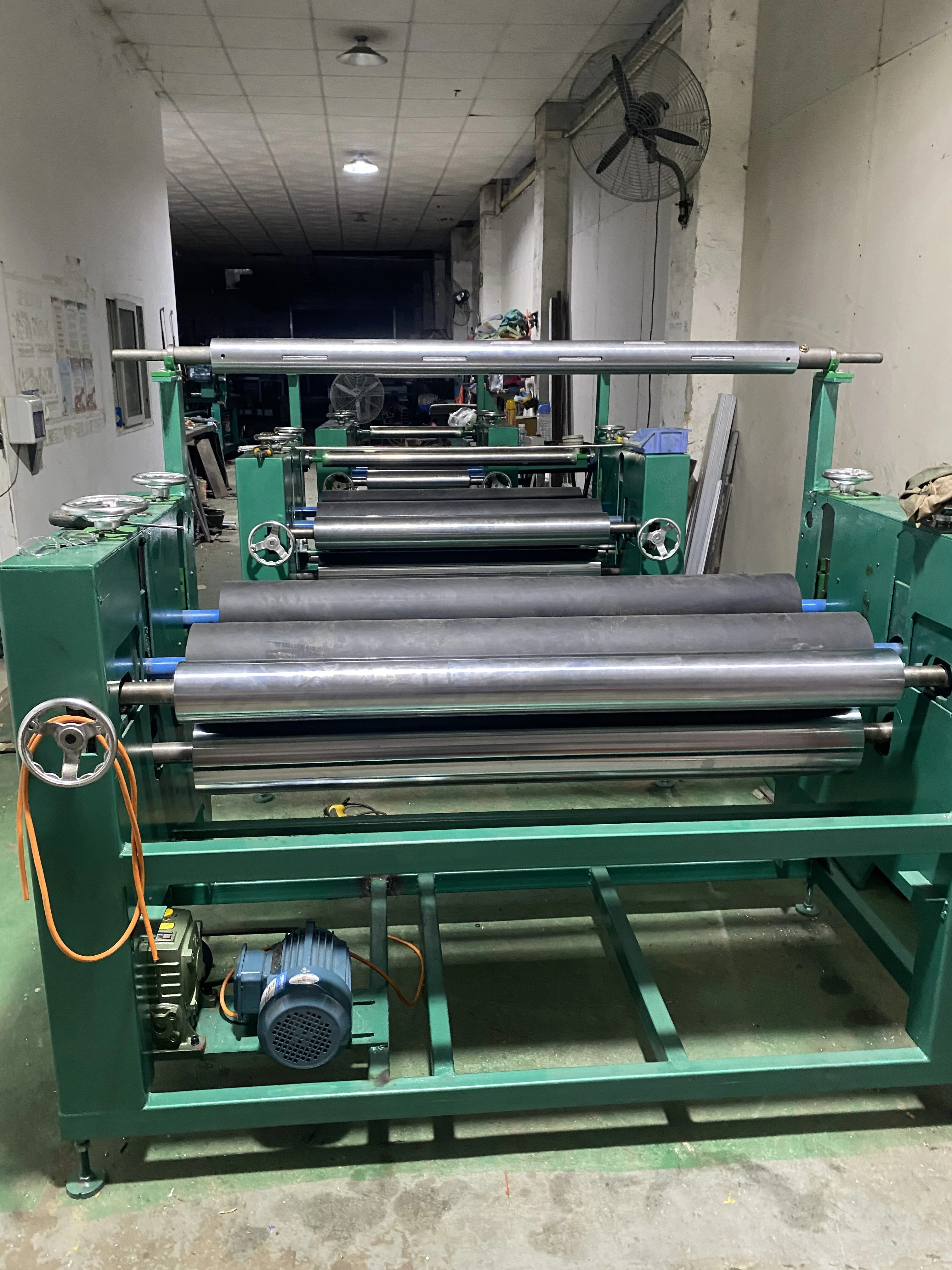 Contemporary Simple Industrial Laminated Board Cutting Machine ...