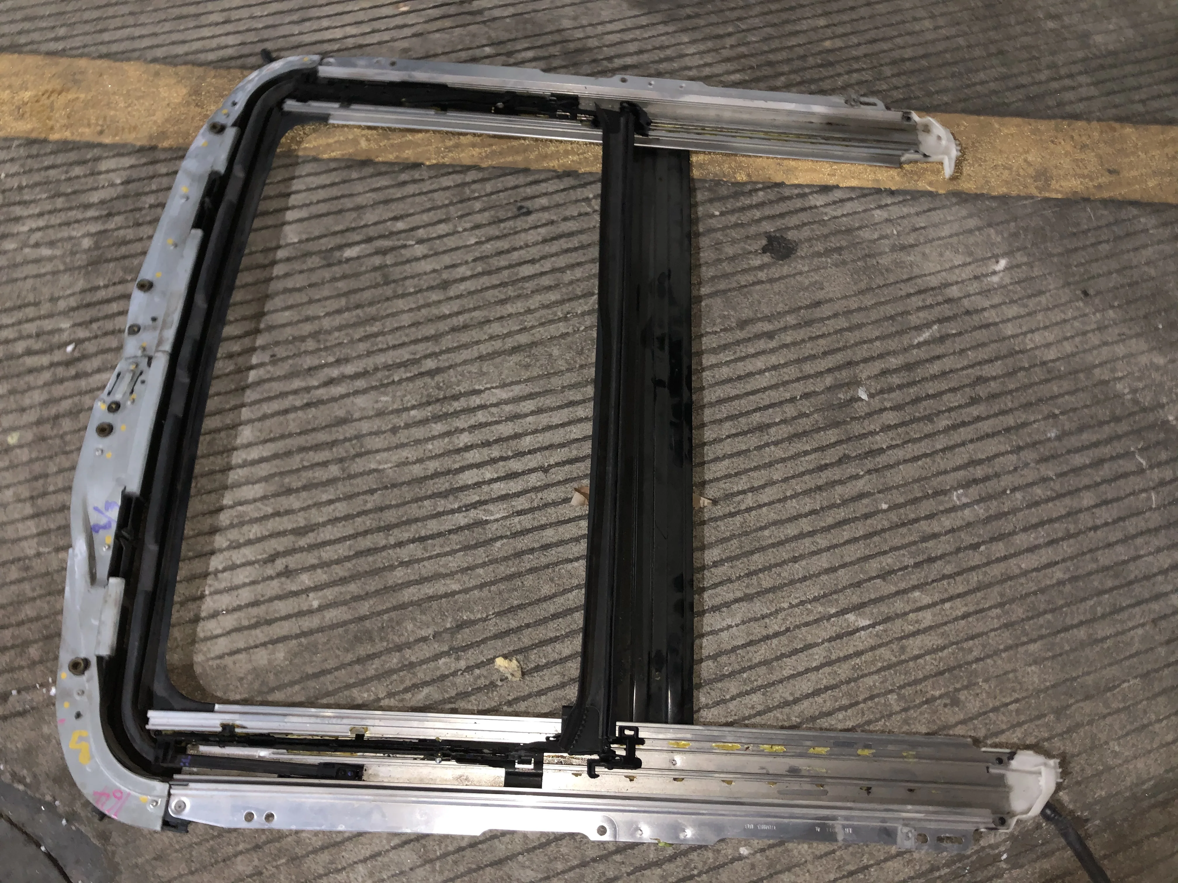 Mercedes Benz GL164 X164 251 Sunroof Frame 1647800829