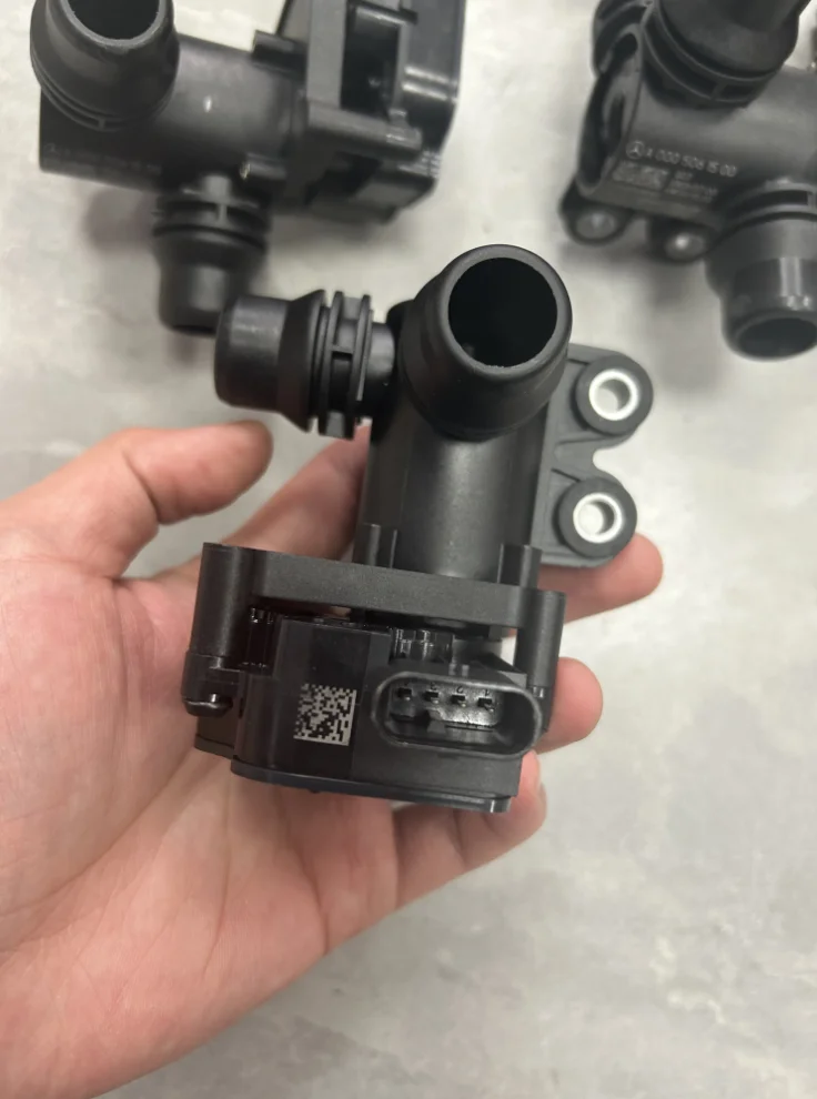 Coolant Heater Control Valve for Mercedes-Benz E-class