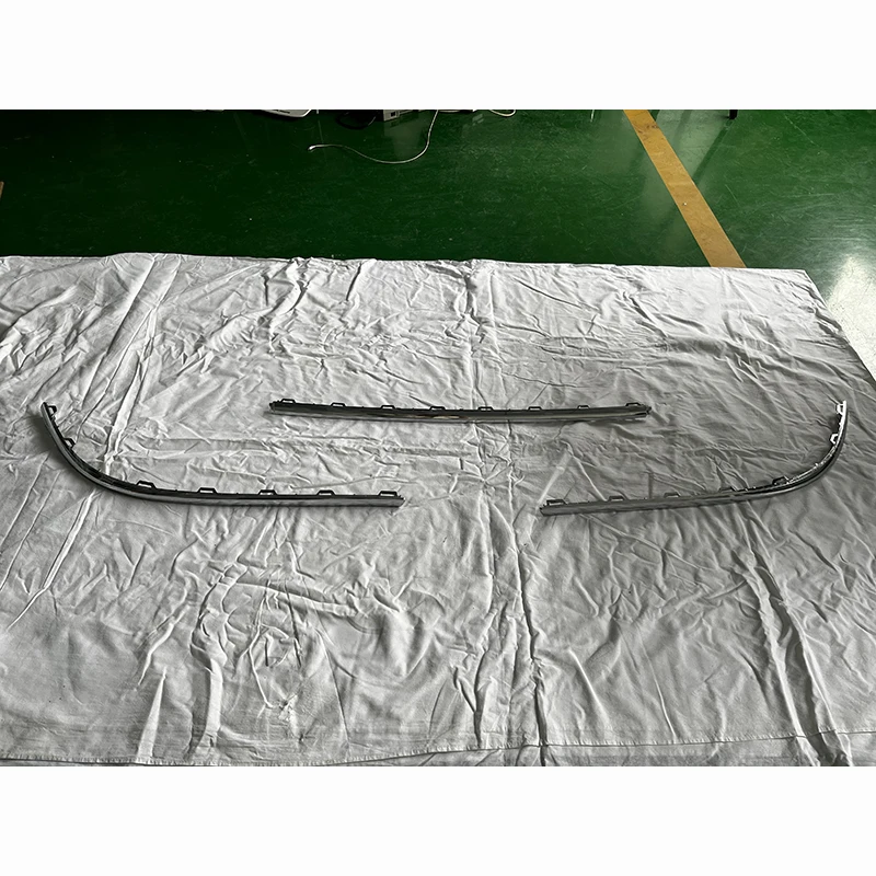 V.W帕萨特CC 2013 3C8807443B 3C8807459B 3C8807460B后保险杠中心铬条纹左图| Alibaba.com