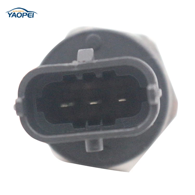 0281006047 燃油系统共轨压力传感器，用于 Bosc-h 0445214188 0445212002 0445213020 ...