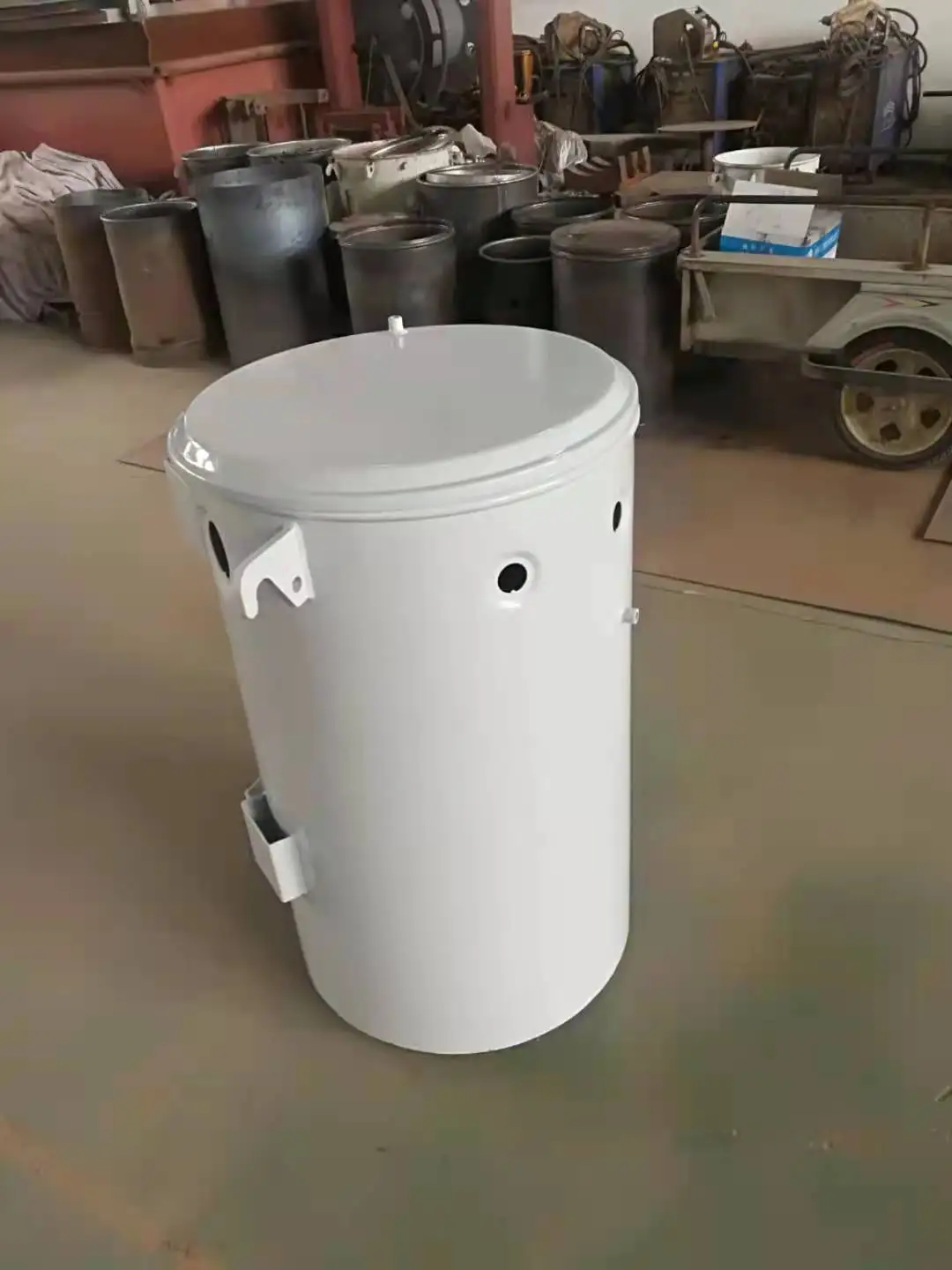 Conventional Single-phase Pole-mounted Distribution Transformer Tank ...