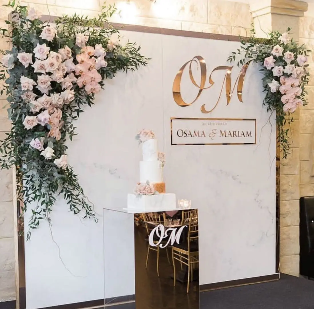 High Quality White PVC Frame with Acrylic Wedding Backdrops for Sale