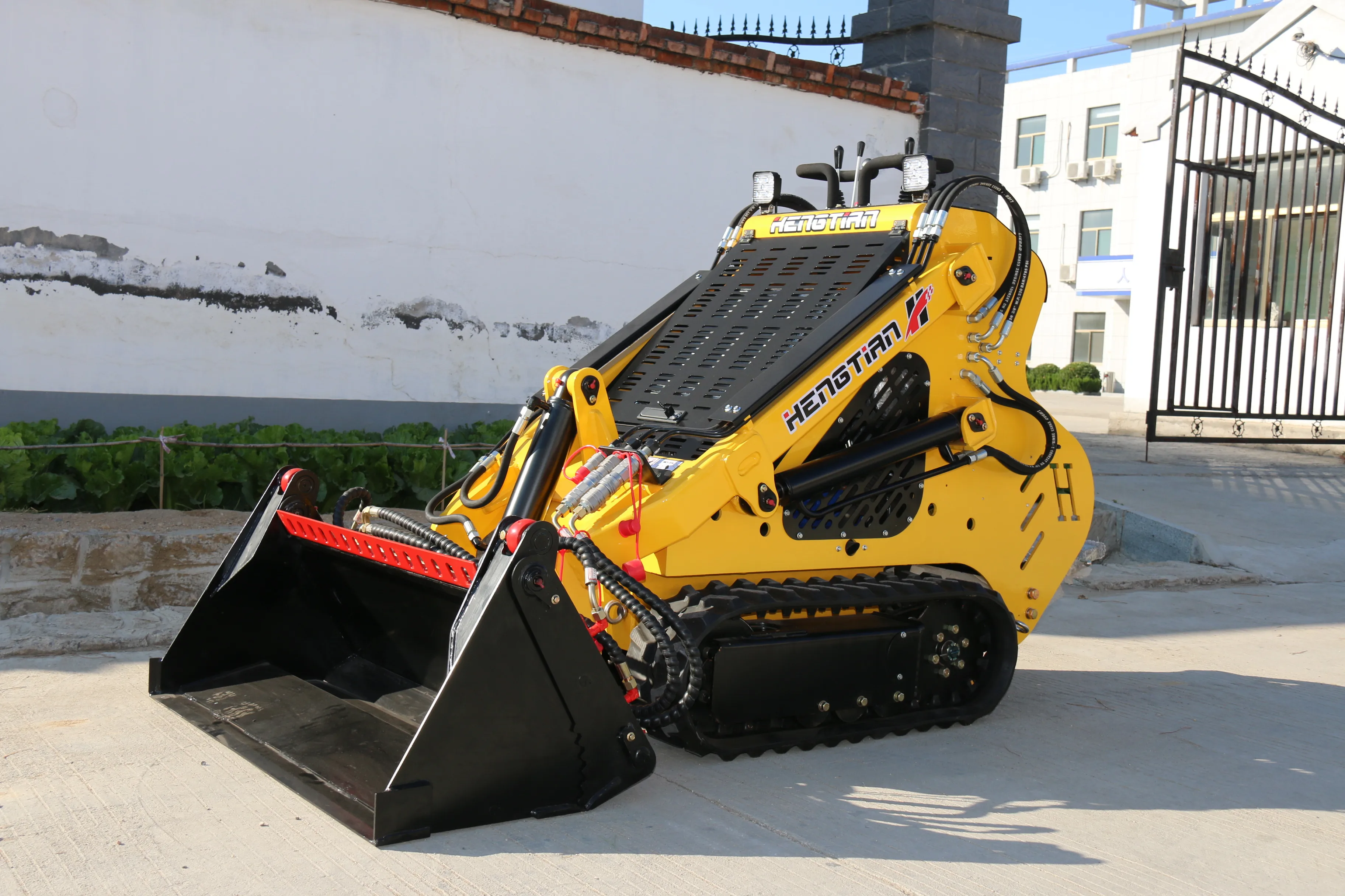 830mm Wide Excavator Digger Machine EPA Engine Track Mini Skid Steer ...