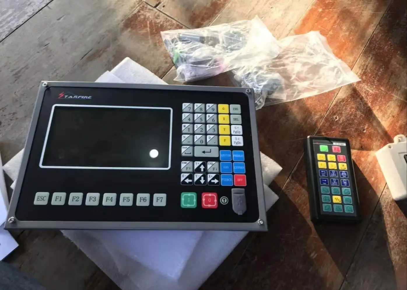 Sf-2100c Starfire Plasma CNC Controller for CNC Cutting Machine