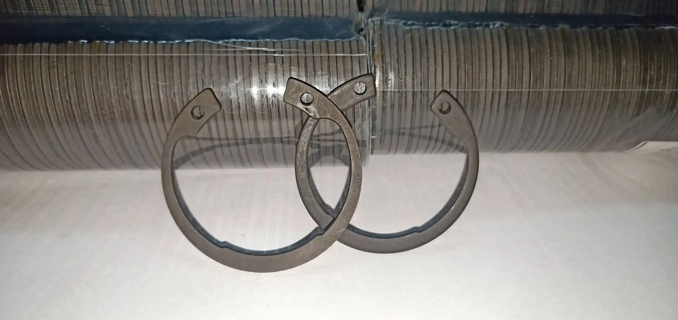 Factory Supply Retaining Rings Circlips External And Internal Circlip ...